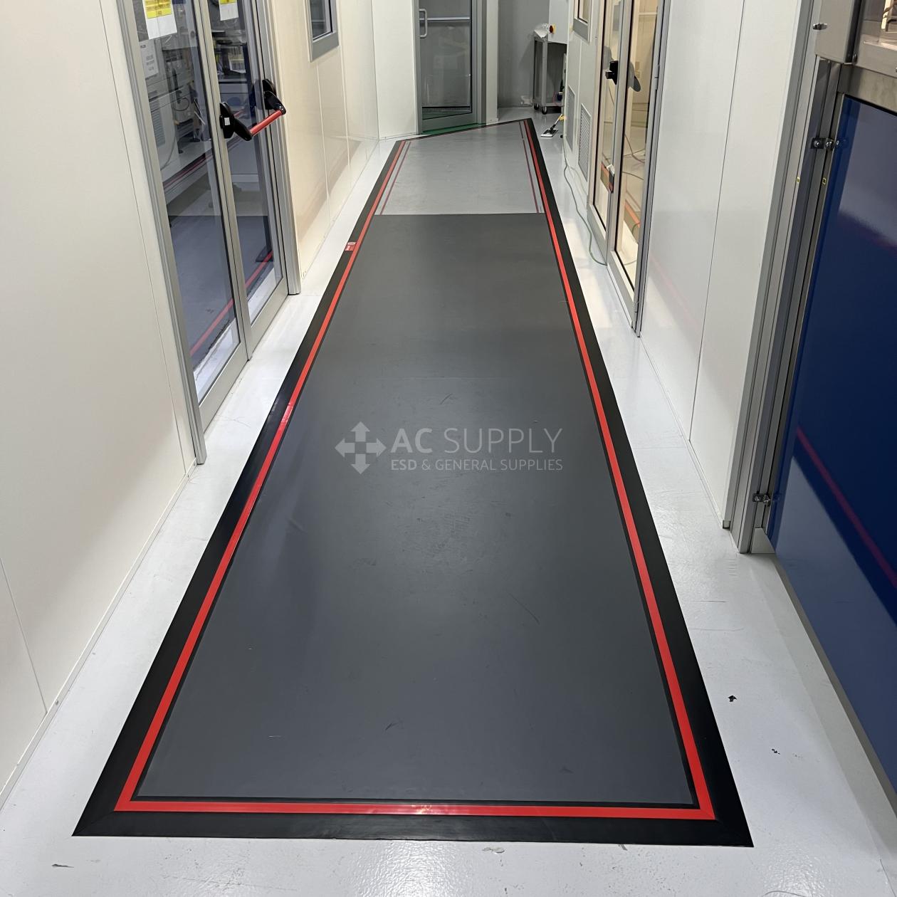 Access corridor to Cleanroom. Mechanic | AC Supply